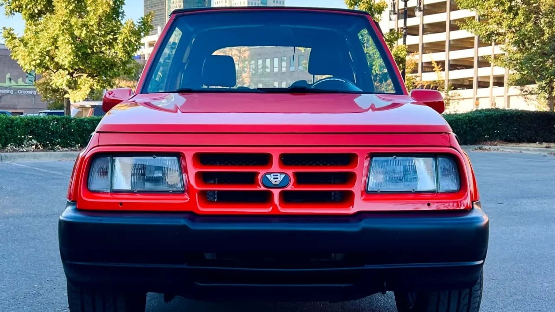 Suzuki Vitara φοράει 5λιτρο ατμοσφαιρικό V8 με 300 ίππους | Drive