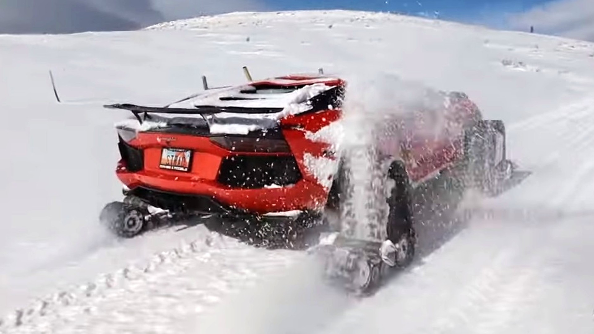 Μια Lamborghini Aventador με ερπύστριες! [video] | Drive