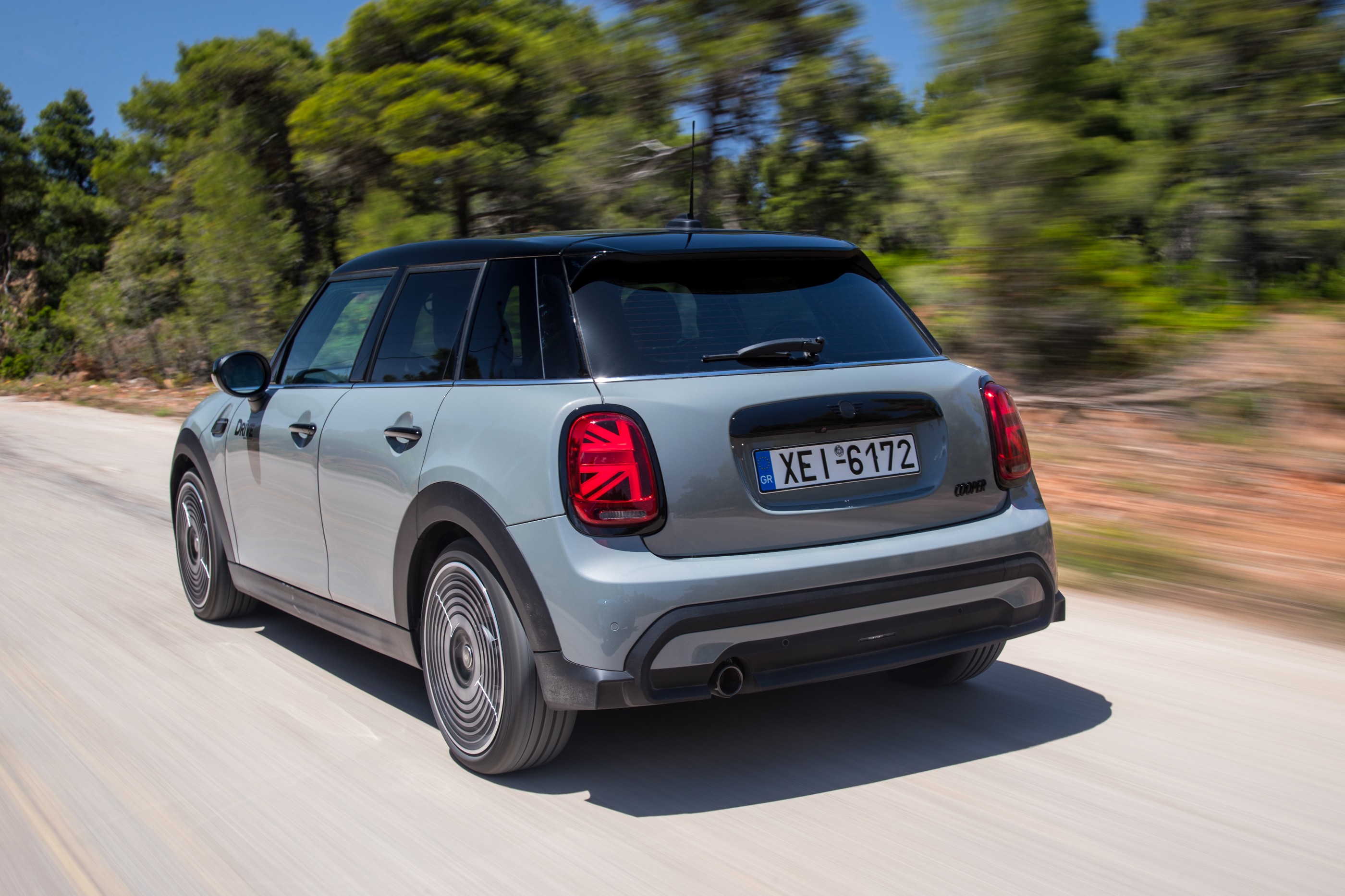 Test drive: MINI Cooper 5d Steptronic | Drive