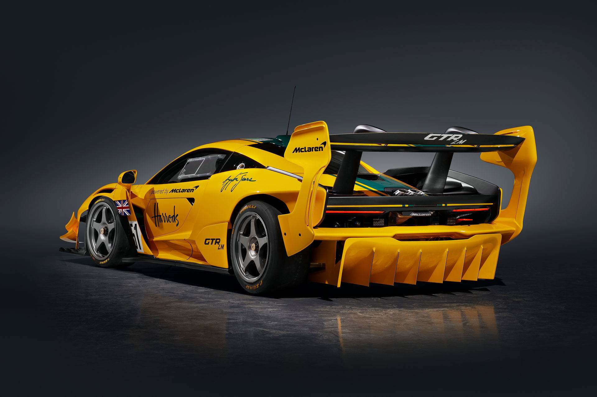 Πέντε μοναδικές McLaren Senna GTR LM με αγωνιστικές φορεσιές από το ...
