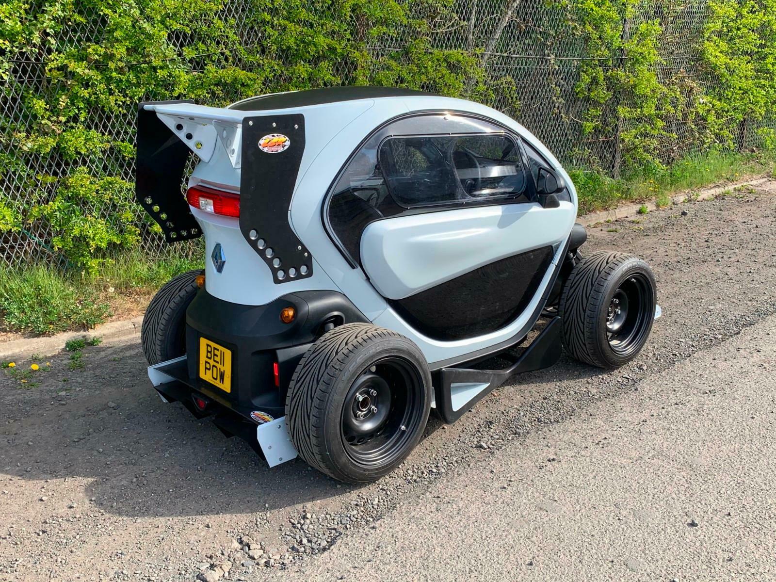 Πωλείται βελτιωμένο Renault Twizy με εμφάνιση F1 | Drive