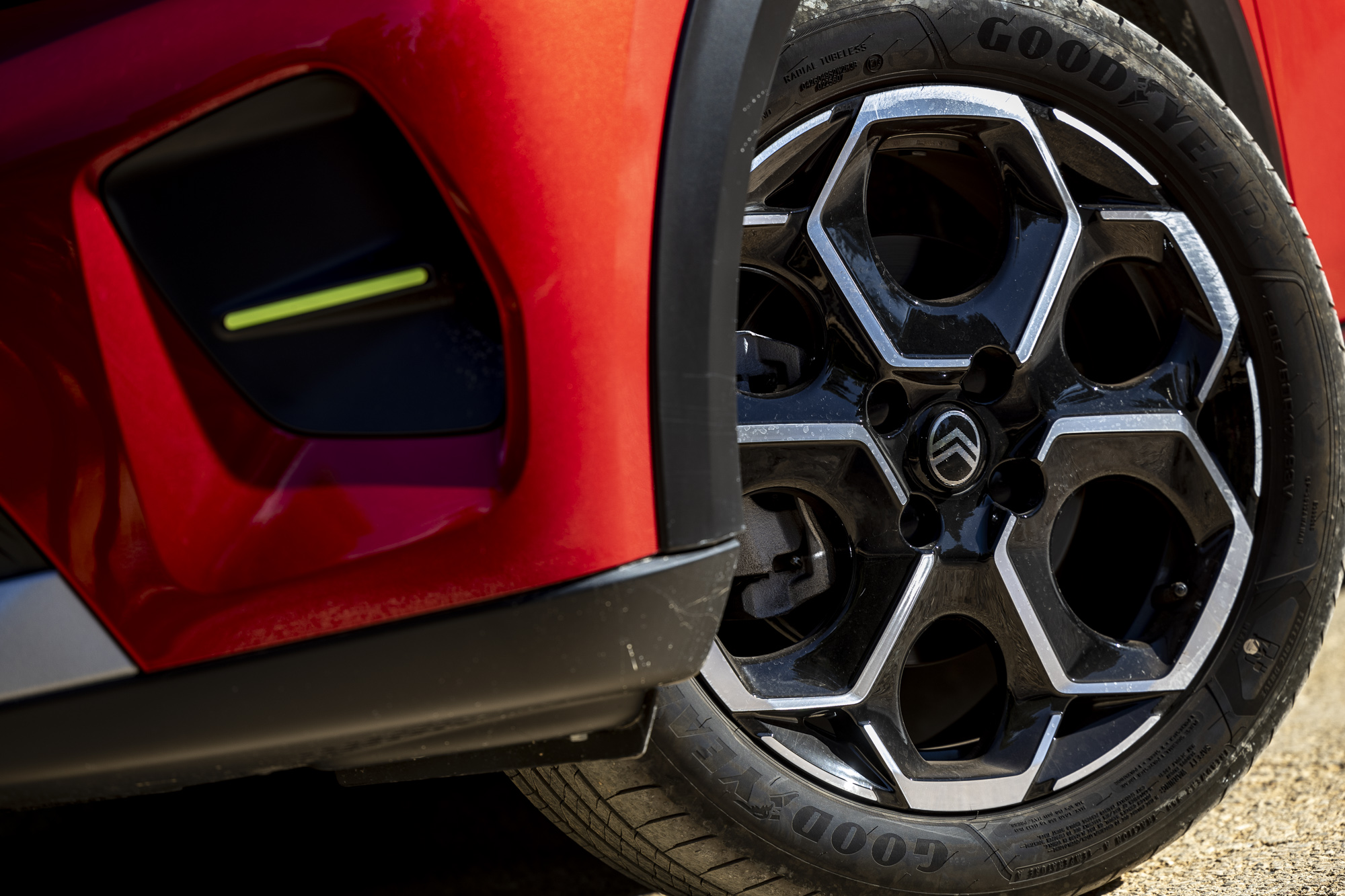 Test drive: Citroën C3 1.2T 100, πλήρης ανατροπή | Drive