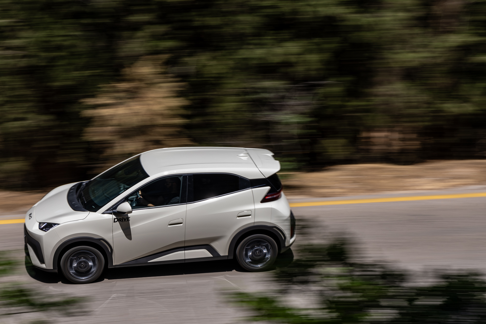 Test drive: BYD Dolphin Surf, από το πάνω ράφι | Drive