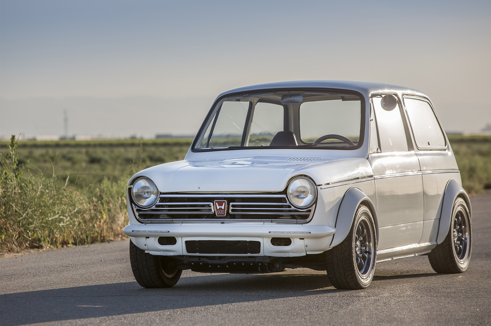Ένα Honda N600 με κινητήρα από μοτοσικλέτα | Drive
