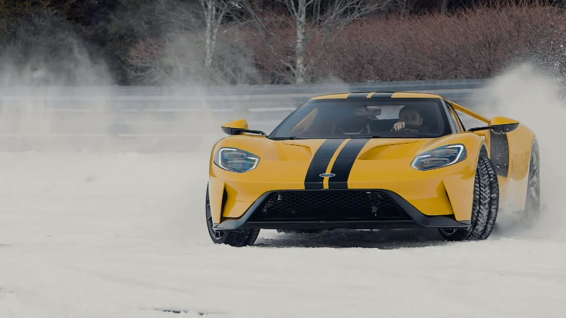 Ένας 14άχρονος κάνει drift με το Ford GT [video] | Drive