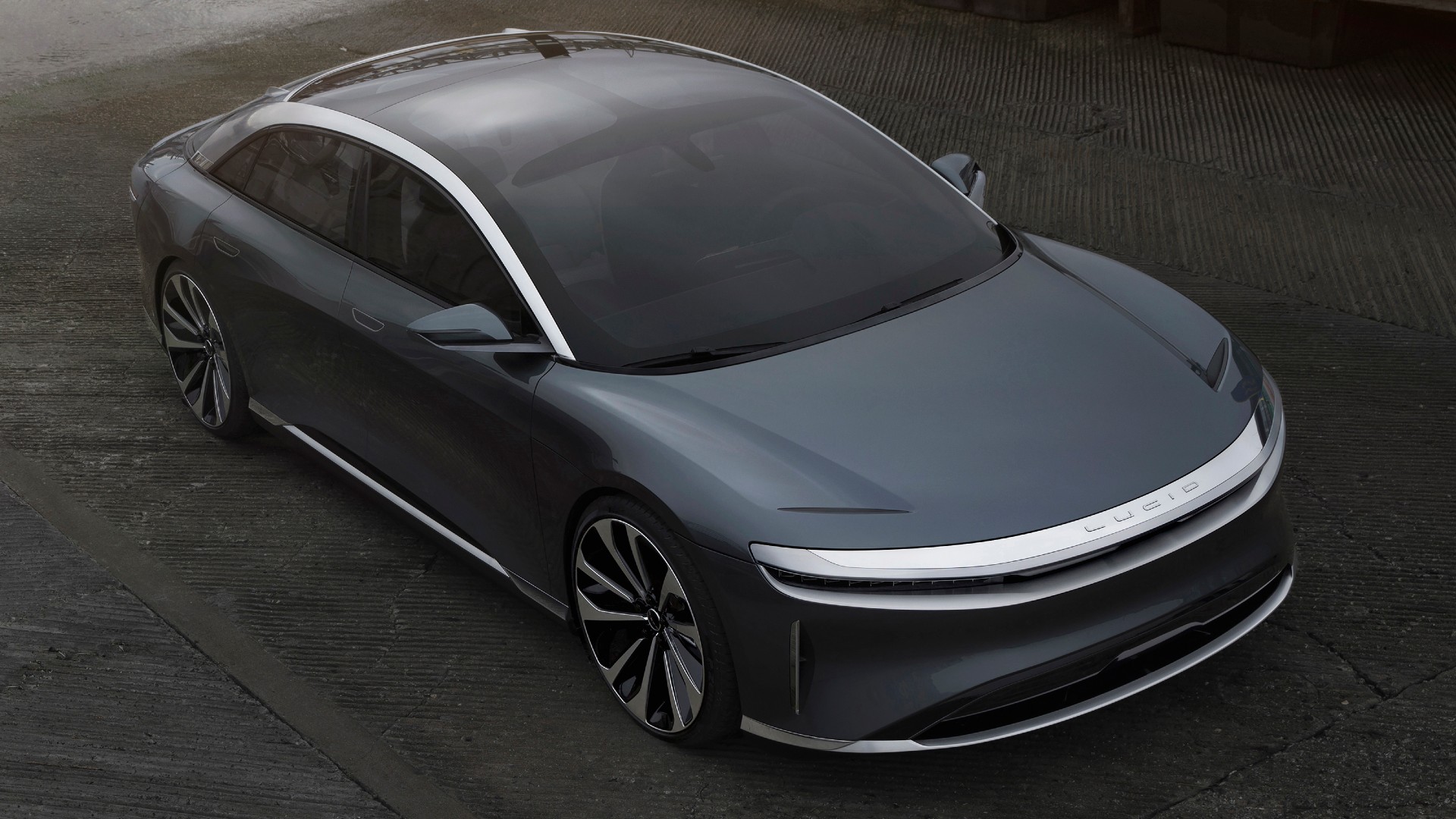 Lucid Air: Το πρώτο ηλεκτρικό με 832 km αυτονομίας; | Drive