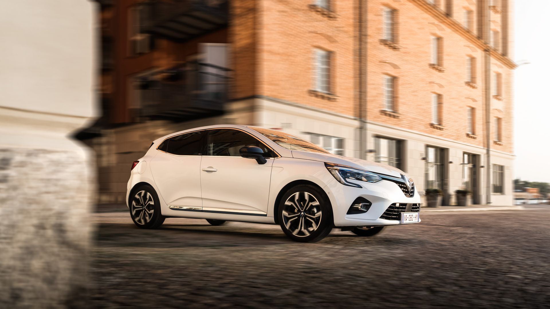 Renault Clio: 30 χρόνια εξέλιξης και επιτυχίας | Drive