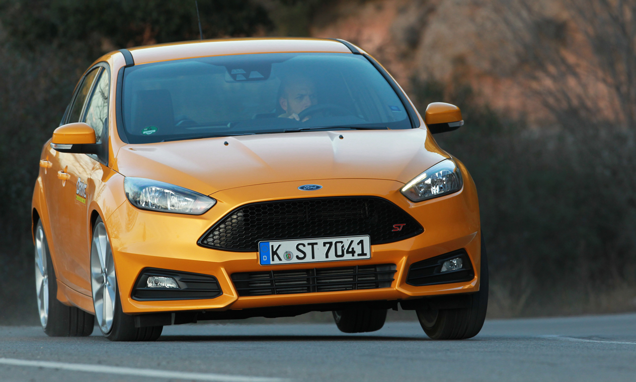 Οδηγούμε στην Ισπανία το νέο Ford Focus ST | Drive