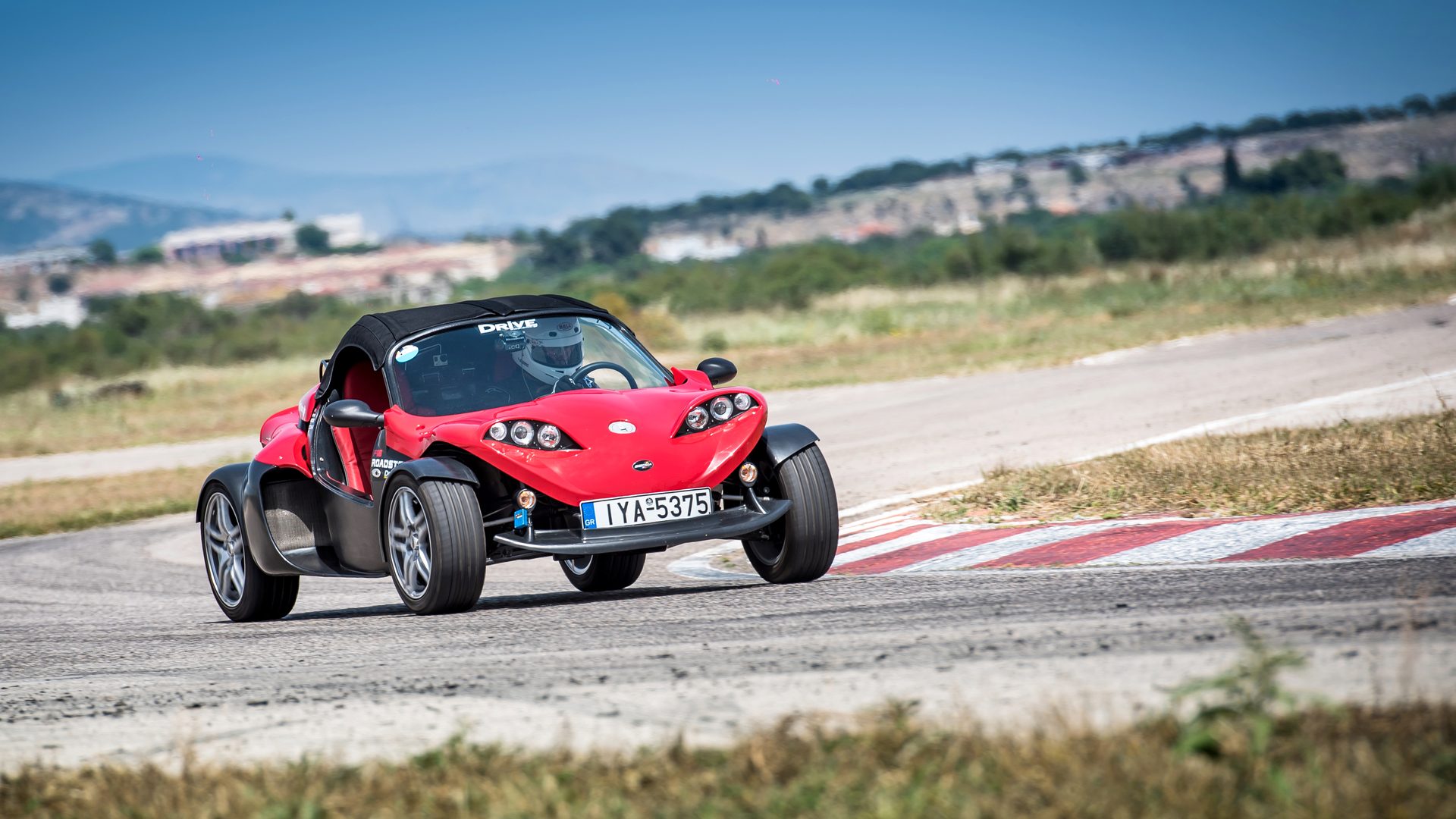 Με το Secma F16 Roadster στα Μέγαρα [video] | Drive