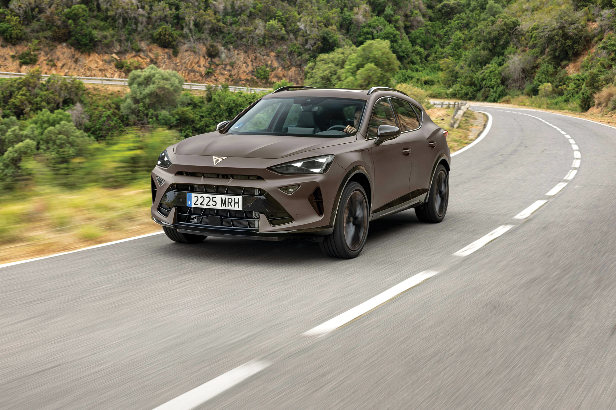 Δοκιμάζουμε στη Βαρκελώνη τα νέα CUPRA Formentor και Leon | Drive