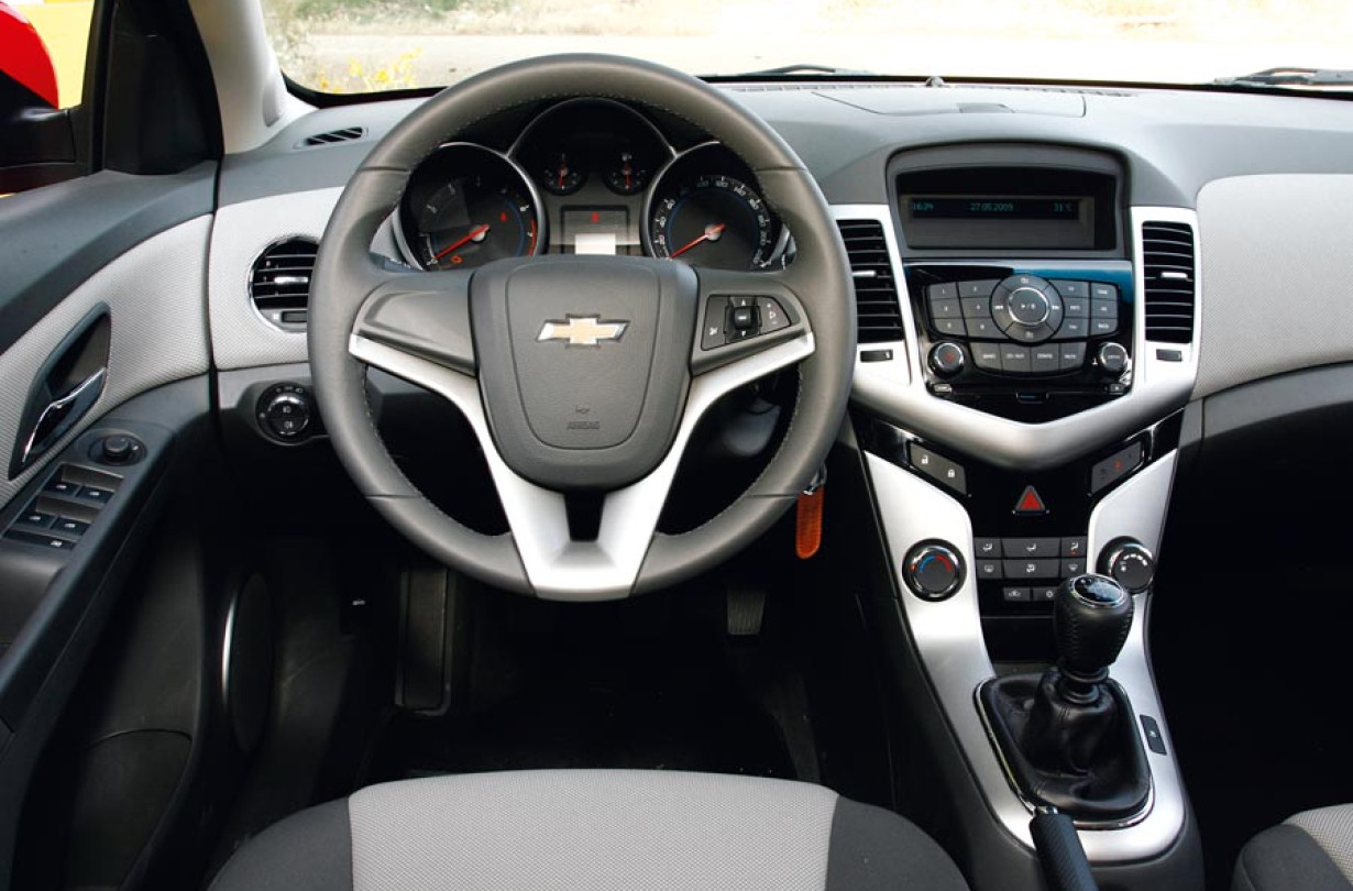 Test: Chevrolet Cruze 1.6 LS | Drive