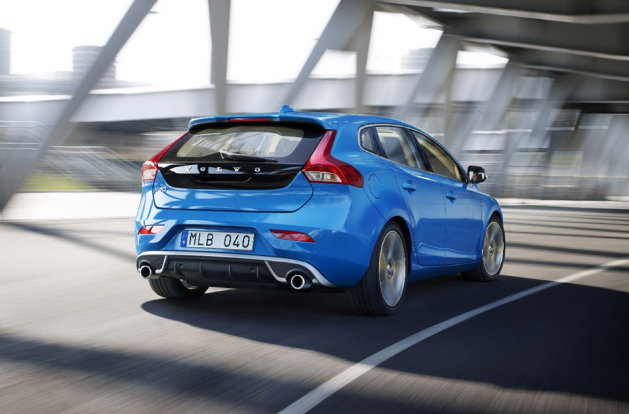 Volvo V40 T4 R-Design Polestar από € 26.500 | Drive