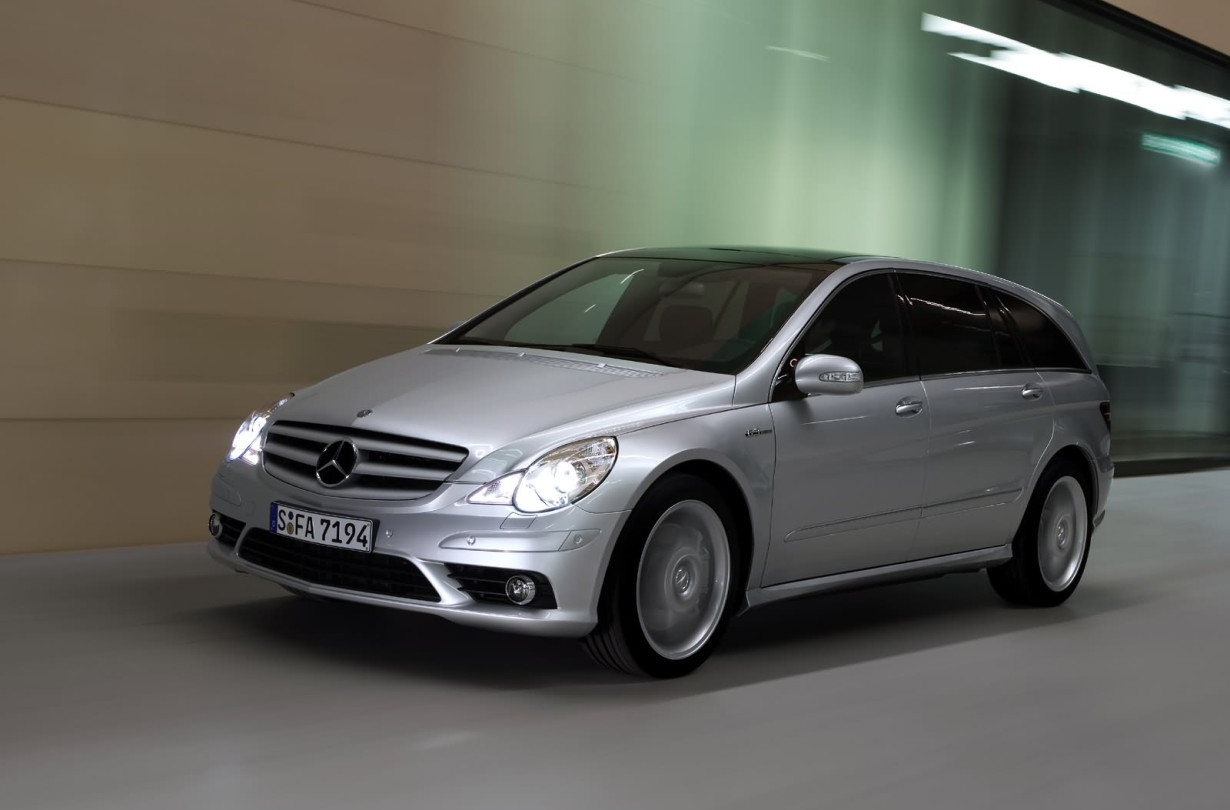 Mercedes R63 AMG | Drive