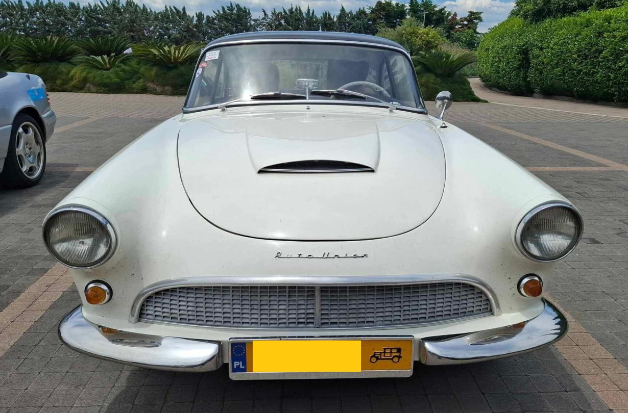 Auto Union 1000 Sp: ένα «mini-Thunderbird» στην Καλαμάτα | Drive