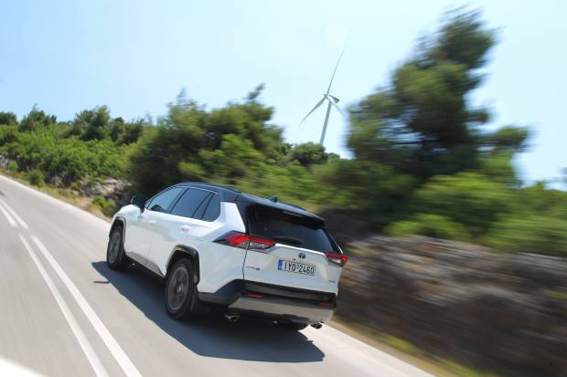 Test drive: Toyota RAV4 Hybrid AWD-i | Drive