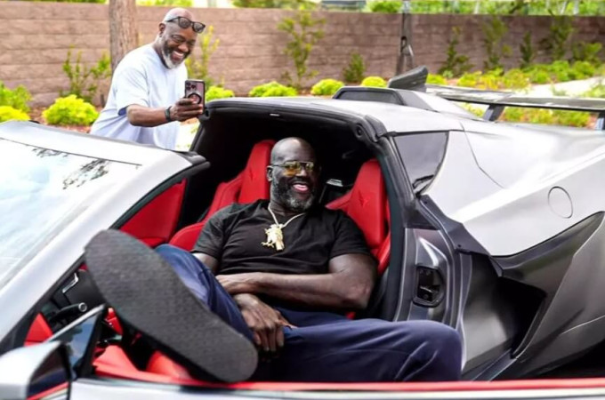 Shaquille O'Neal: Έφτιαξε Corvette μισό μέτρο μακρύτερη [video] | Drive