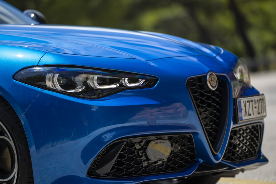 Test drive: Alfa Romeo Giulia Competizione 2.0 AT 280 PS Q4 | Drive
