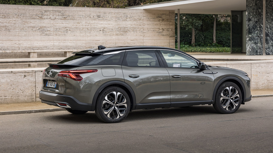 Δοκιμάζουμε τη νέα Citroën C5X | Drive