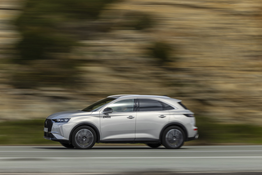 Test drive: DS 7 E-TENSE 225 | Drive