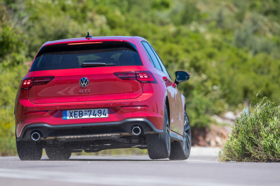 Το Volkswagen Golf IX θα είναι 100% ηλεκτρικό | Drive