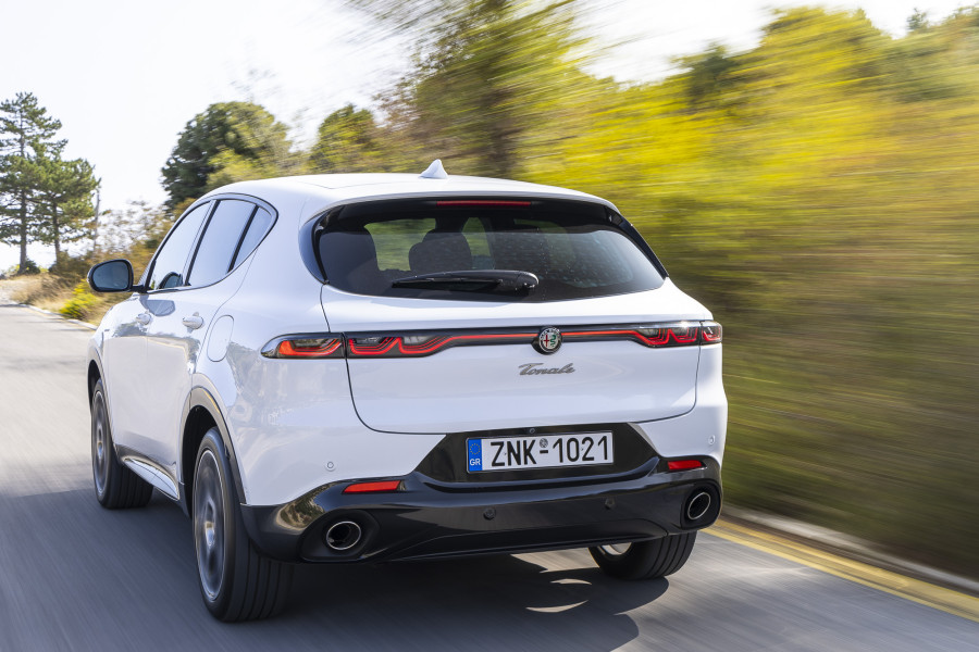 Test drive: Alfa Romeo Tonale Plug-In Hybrid Q4 | Drive