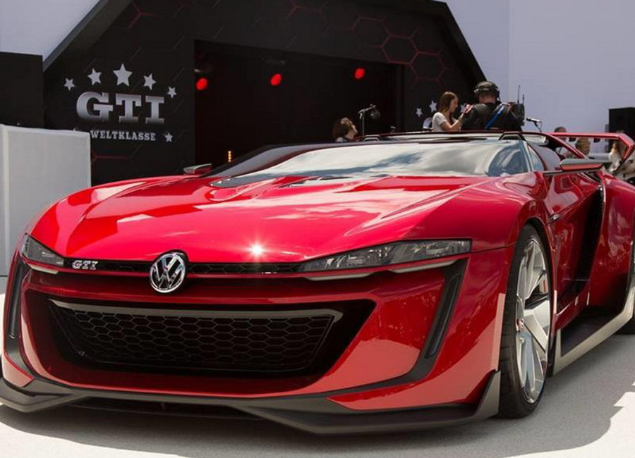 Το Volkswagen GTI Roadster σε γυμνό μέταλλο [video] | Drive