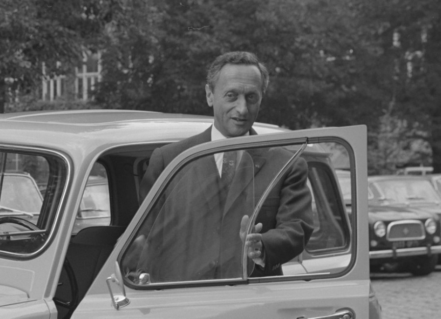 DRIVE Legend: Pierre Dreyfus 1907-1994, Monsieur «segment» | Drive