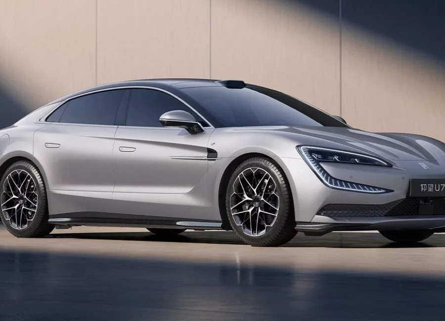 To YangWang U7 της BYD είναι πιο ισχυρό από δύο BMW M5 μαζί | Drive