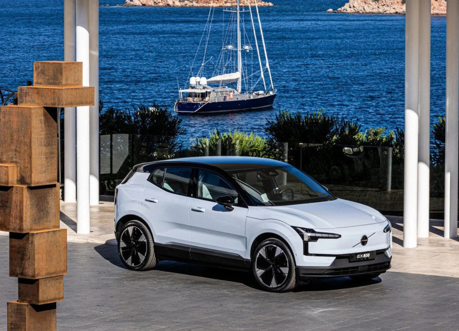 Πρεμιέρα για το Volvo EX30 στο επίσημο δίκτυο της Volvo στην Ελλάδα | Drive