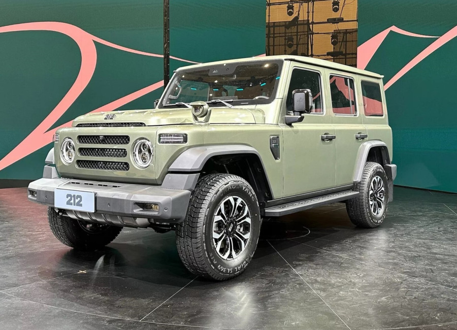 Εκλείπουν τα πραγματικά 4x4; Είμαι κι εγώ εδώ, λέει το BAW 212 | Drive