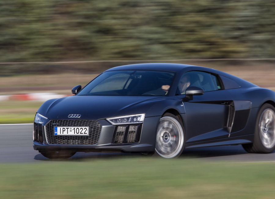 Test drive: Audi R8 @ Serres Racing Circuit [video] | Drive