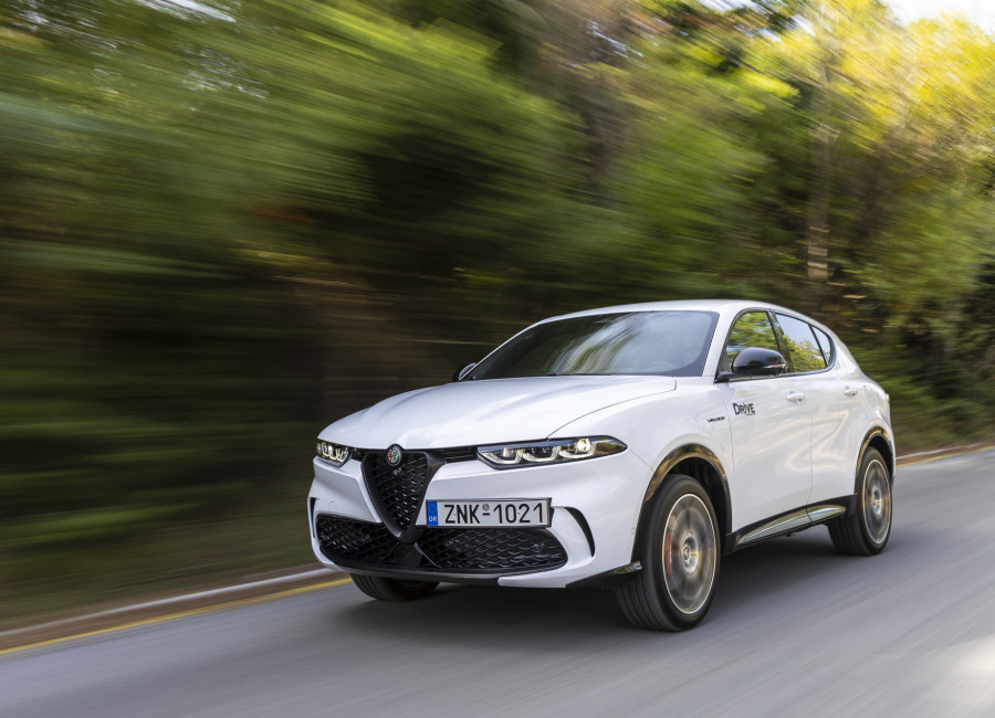 Test drive: Alfa Romeo Tonale Plug-In Hybrid Q4 | Drive