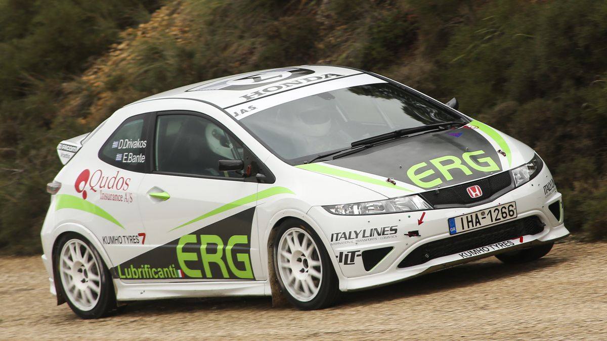 Οδηγούμε το αγωνιστικό Honda Civic Type R R3 | Drive