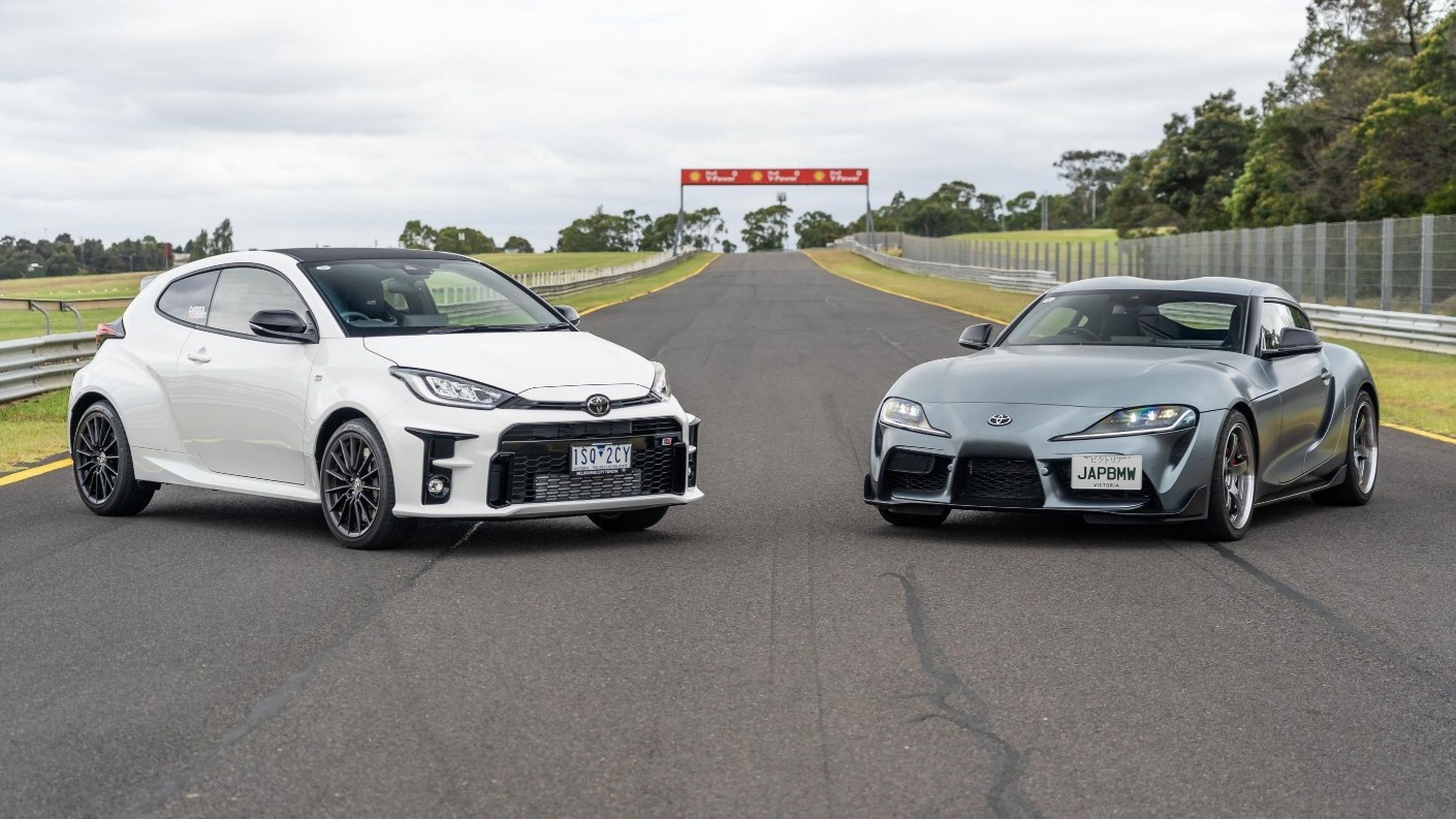 Drag Race: Toyota GR Yaris εναντίον GR Supra [video] | Drive