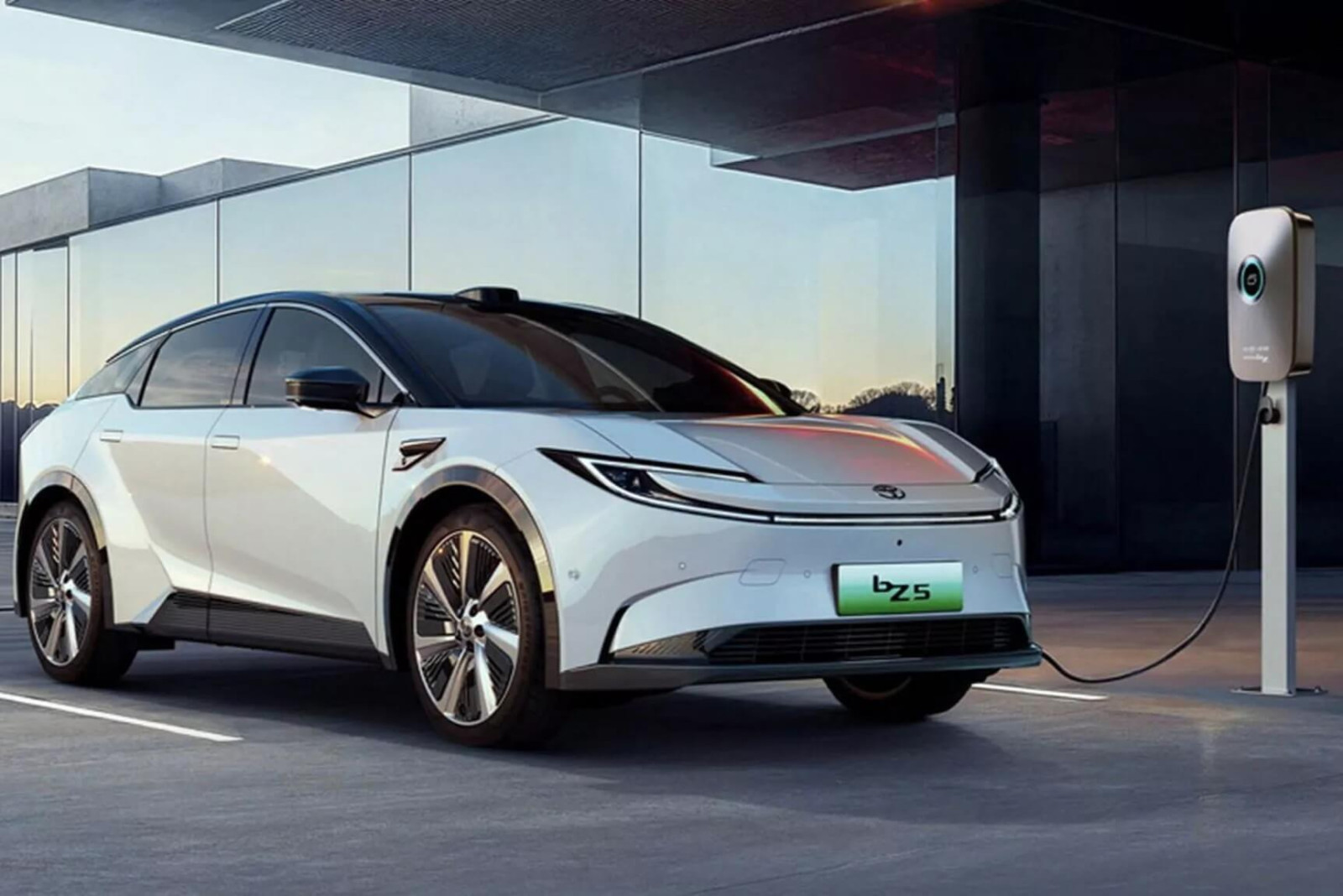 Νέο Toyota bZ5, σε διαστάσεις Model Y αλλά στα μισά χρήματα | Drive