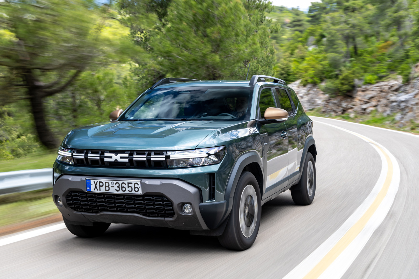 Test drive: Dacia Duster mild hybrid 130 4x4, του άλλαξαν τα πετρέλαια ...