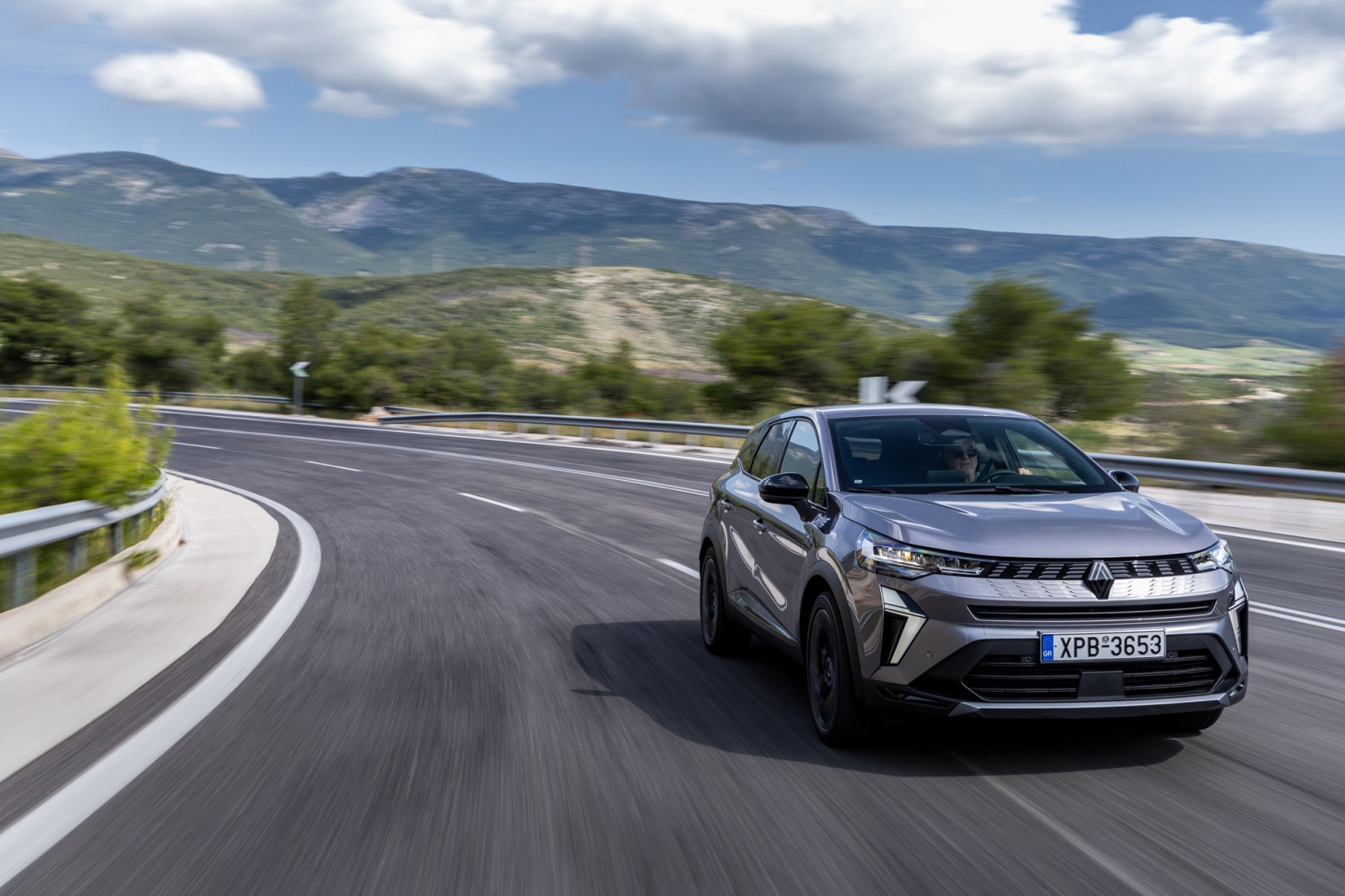 Test drive: Renault Symbioz full hybrid E-Tech, σύμφωνο συμβίωσης | Drive