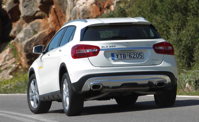 Mercedes-Benz GLA220 CDI 4MATIC Road Test | Drive