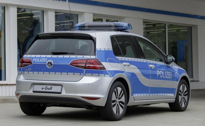 VW e-Golf police car | Drive