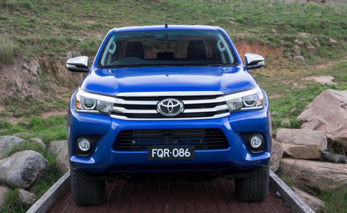 Toyota Hilux 2016 | Drive
