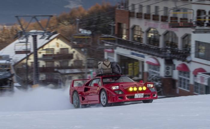 Ferrari F40 on Snow | Drive