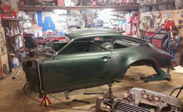 Danton Rat Rod Porsche 911 V8 | Drive