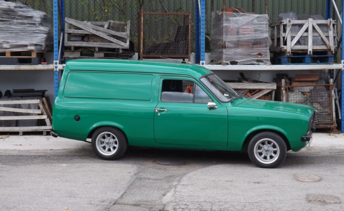 Ford Escort RS2000 Van | Drive