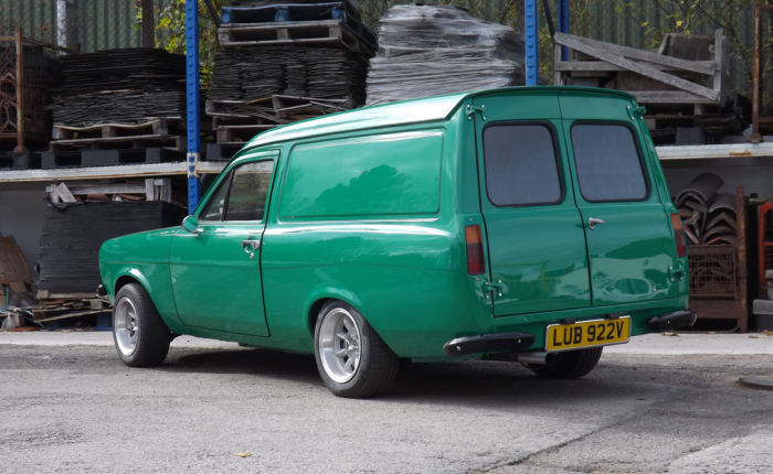 Ford Escort RS2000 Van | Drive