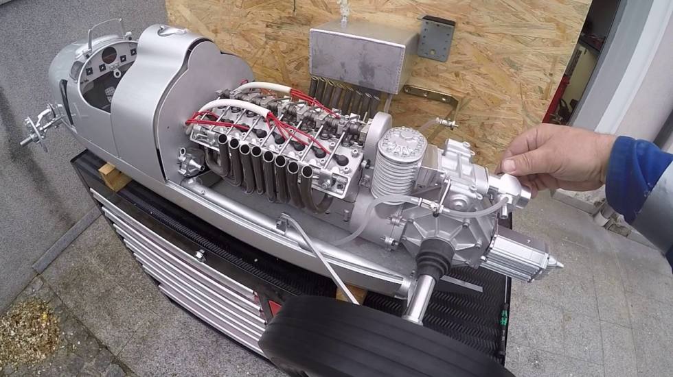 Τηλεκατευθυνόμενο μοντέλο Auto Union του 1936 με κινητήρα V16 που ...